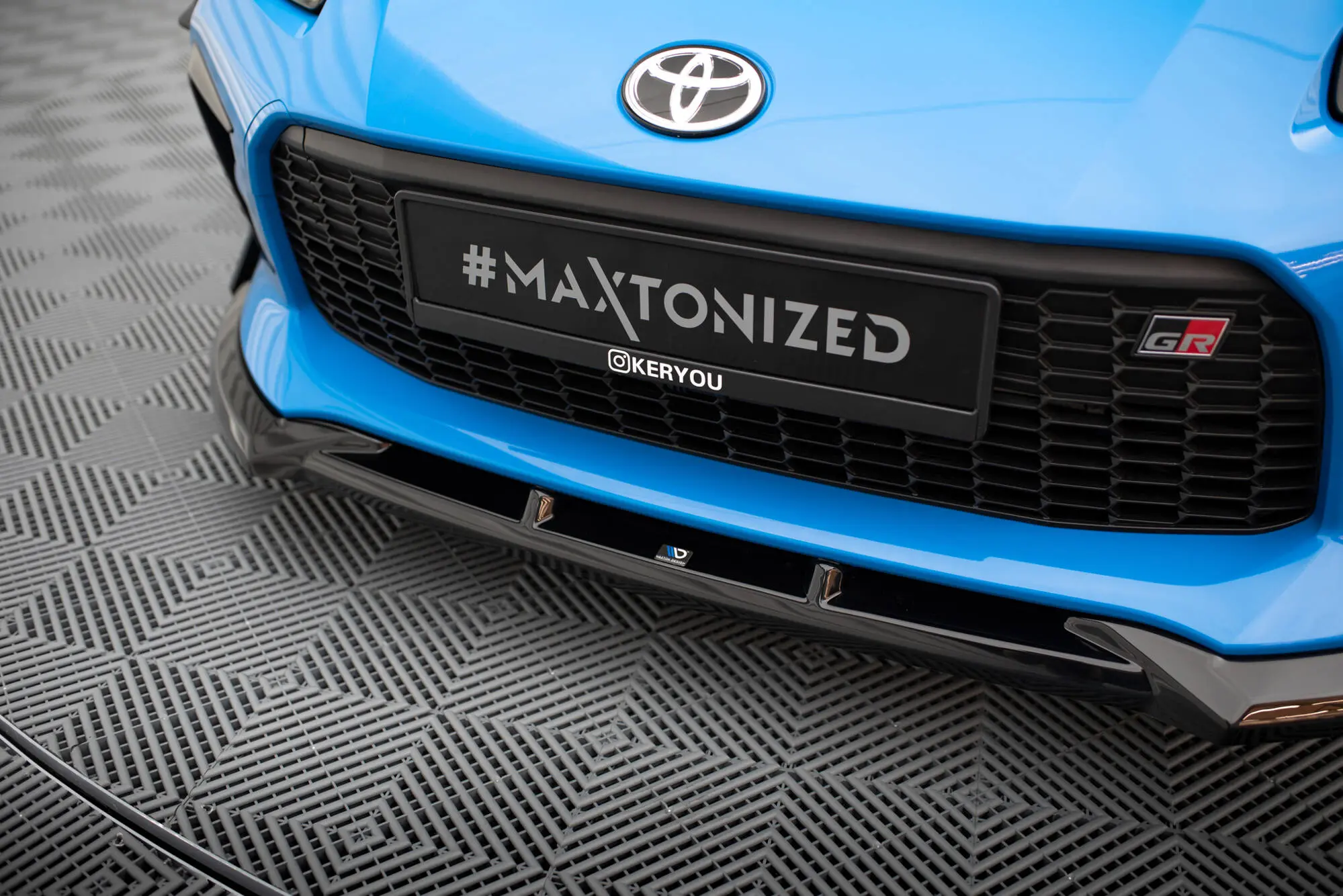 Frontspoiler + flopper Toyota GR86 2021 - > | V.1 Glossy Black Edition ...