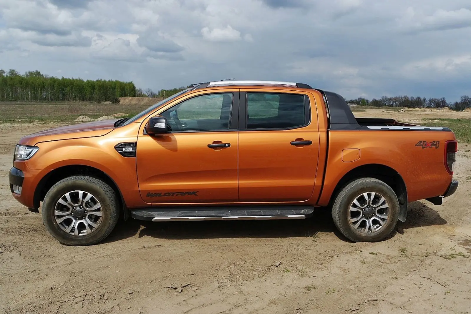 Stigtrinn Ford Ranger Wildtrack 2016 - 2022 | Geparden.no